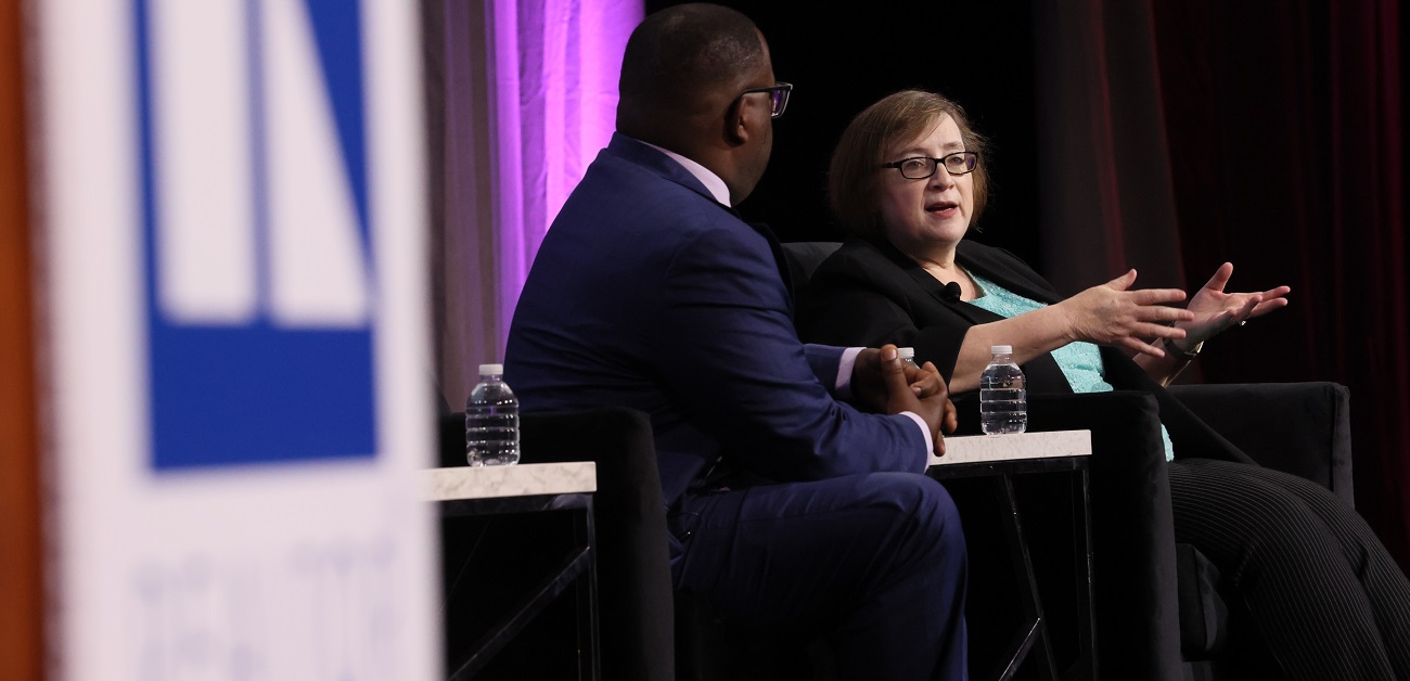 Commissioner Gordon Makes the Case for FHA Loans