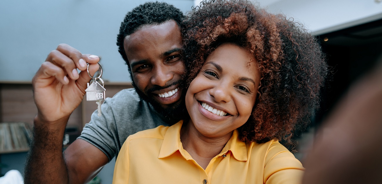 Marriage or Mortgage: Couples Decide Which Comes First