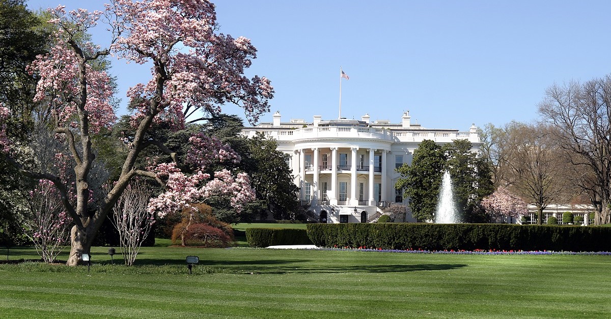 NAR Applauds President Trump for Executive Order Addressing Housing ...
